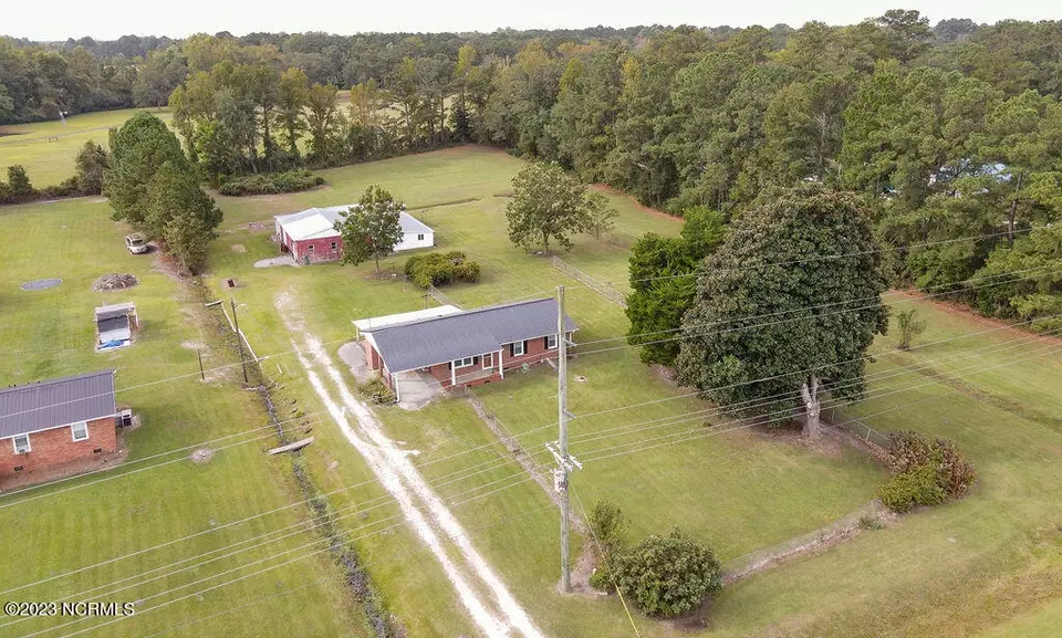 973 Beulaville Hwy, Richlands, NC 28574 | 52 Photos - Movoto