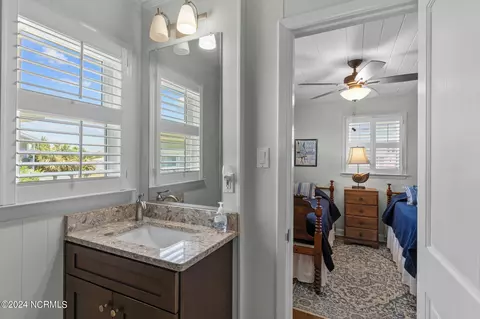 200 Ocean Blvd E, Holden Beach, NC 28462 | 53 Photos - Movoto