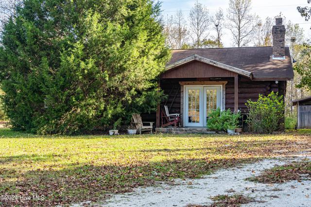 1029 Haws Run Rd, Maple Hill, NC 28454 - Movoto