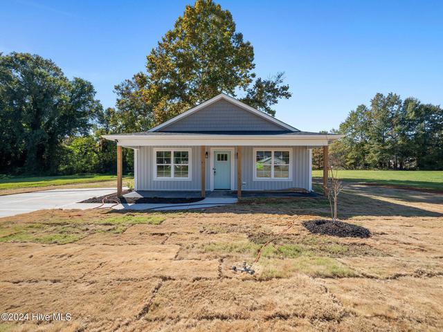 280 S Pine St, Spring Hope, NC 27882 | 16 Photos - Movoto