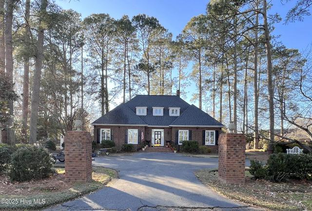4290 W Church St, Farmville, NC 27828 | MLS# 100473468 | 31 Photos - Movoto