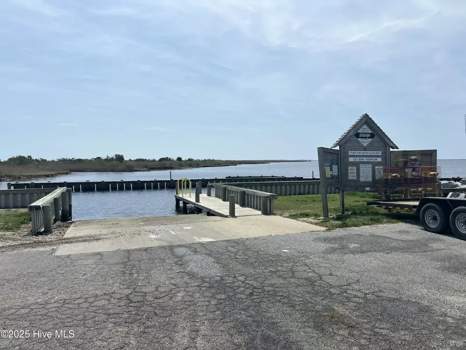 233 Bayview Dr, Stumpy Point, NC 27978 | MLS# 100498238 | 12 Photos ...