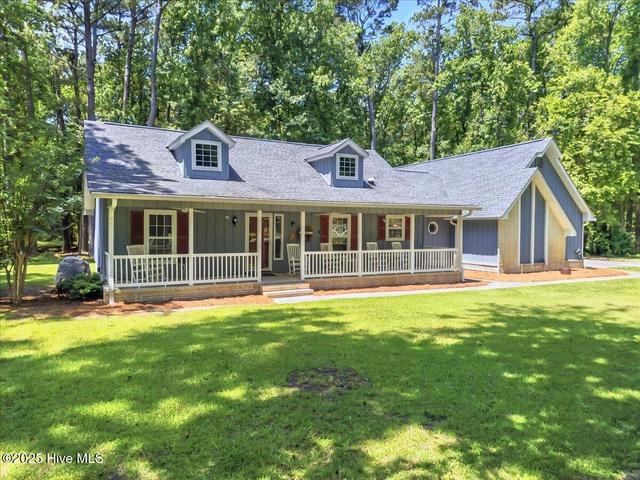 2 Pinewood Dr, Calabash, NC 28467 | MLS# 100509272 | 58 Photos - Movoto