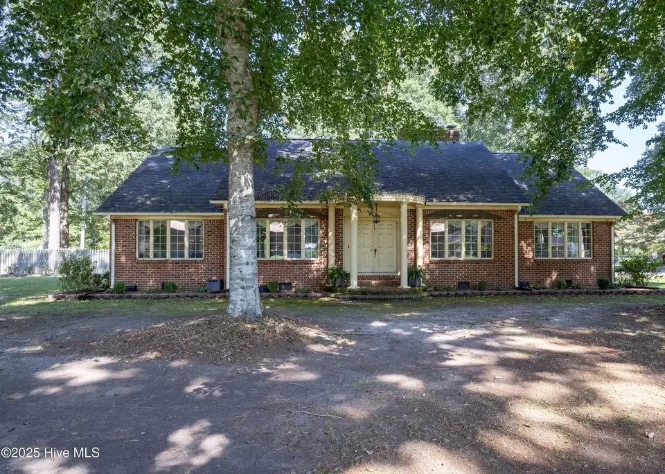 2404 Riddick Rd, Elizabeth City, NC 27909 | MLS# 100532497 | 51 Photos ...