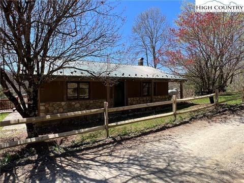 5171 Edgemont Rd, Collettsville, NC 28611 | 38 Photos | MLS #242656 ...