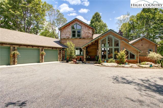 250 Park View Cir, Blowing Rock, NC 28605 | 44 Photos - Movoto