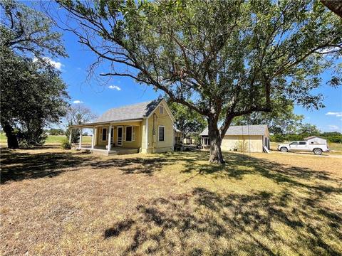 400 N Broadway St, Riesel, TX 76682 | 26 Photos | MLS #209428 - Movoto
