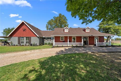 1911 Meandering Way, China Spring, TX 76633 | 39 Photos | MLS #210152 ...