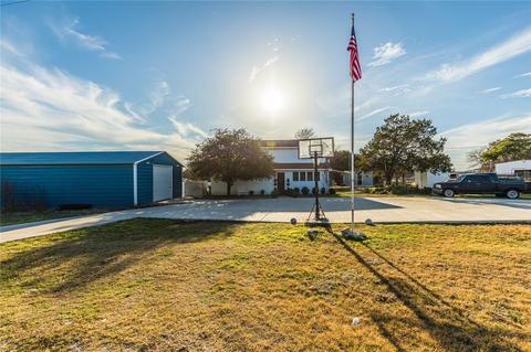 656 Cr 3570, China Spring, TX 76633 | 47 Photos | MLS #212992 - Movoto