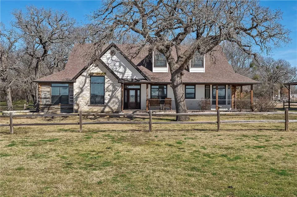 1362 Fort Graham Rd, Waco, TX 76705 | 52 Photos - Movoto