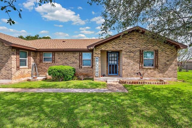 14406 China Spring Rd, China Spring, TX 76633 | 33 Photos - Movoto