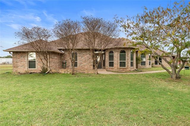620 Open Spaces, China Spring, TX 76633 | MLS# 226883 | 60 Photos - Movoto