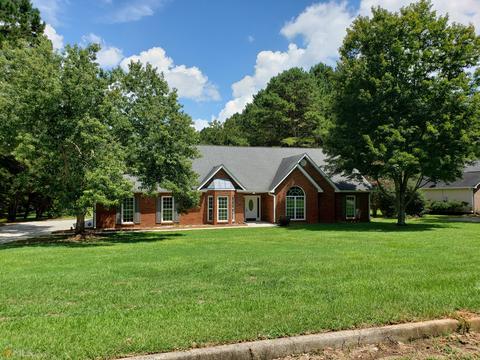 1252 Pebble Rock Rd, Hampton, GA 30228 | 23 Photos | MLS #7128047 - Movoto