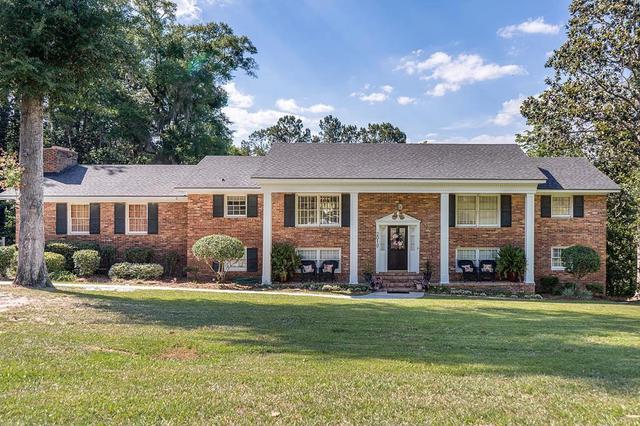 2010 N Sherwood Dr, Valdosta, GA 31602 | 35 Photos - Movoto