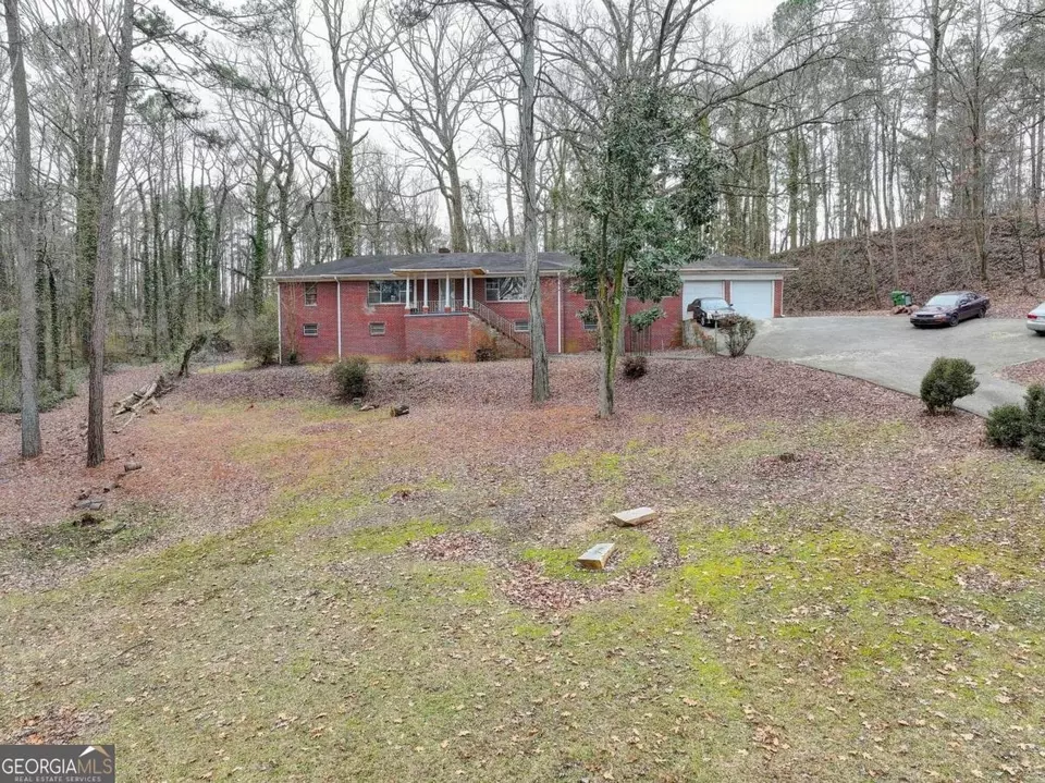 3030 Collier Dr NW, Atlanta, GA 30318 | 24 Photos - Movoto