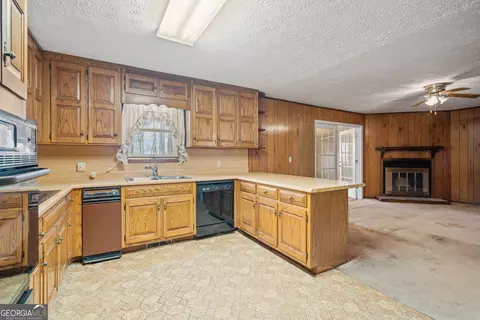 1276 Rutledge Rd # A, Acworth, GA 30101 | 40 Photos - Movoto