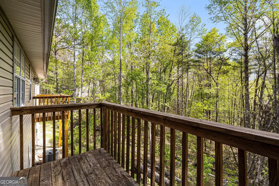 653 Covecrest Dr, Tiger, GA 30576 | 30 Photos - Movoto