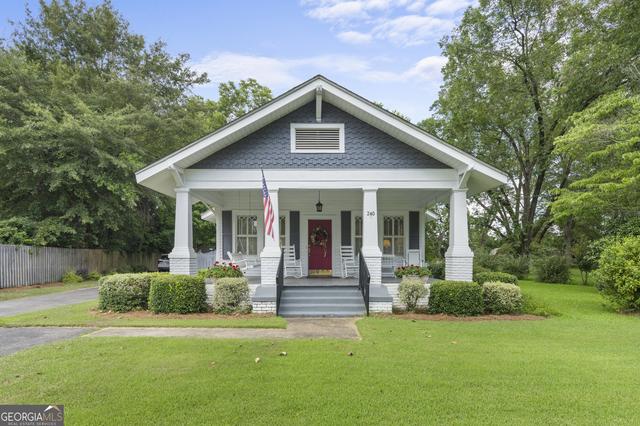 240 W Adams St, Tennille, GA 31089 | 18 Photos - Movoto