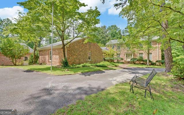 491 Braswell St, Toccoa, GA 30577 | 67 Photos - Movoto