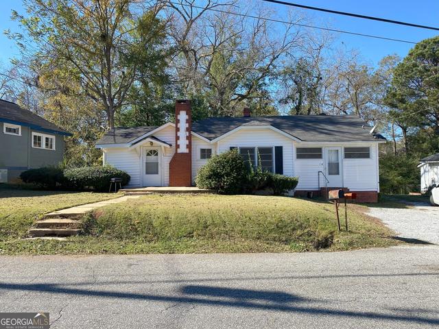 110 Church St, Valley, AL 36854 | MLS# 10434986 | 19 Photos - Movoto