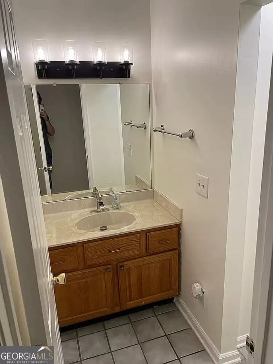 342 River Pointe Dr, Macon, GA 31211 | MLS# 10450781 | 13 Photos - Movoto