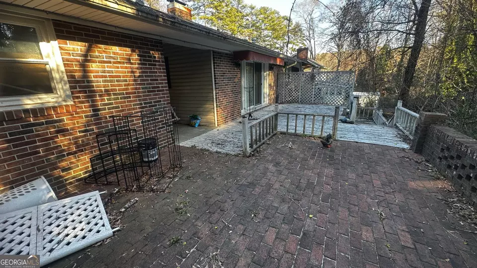 384 Rosedale St, Toccoa, GA 30577 | MLS# 10474556 | 9 Photos - Movoto