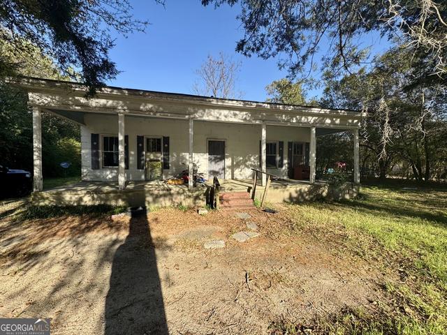 64 N Poplar, Butler, GA 31006 | MLS# 10485688 | 25 Photos - Movoto