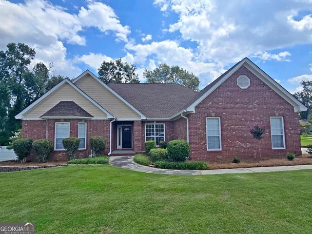 3557 Victoria Dr, Valdosta, GA 31605 | 29 Photos - Movoto