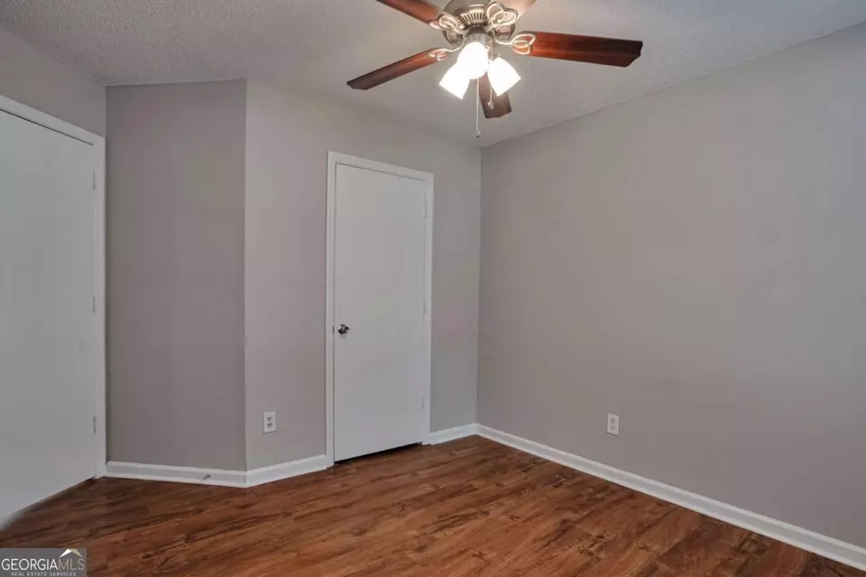 5471 Fox Valley Ln, Stone Mountain, GA 30088 | MLS# 10632141 | 25 ...