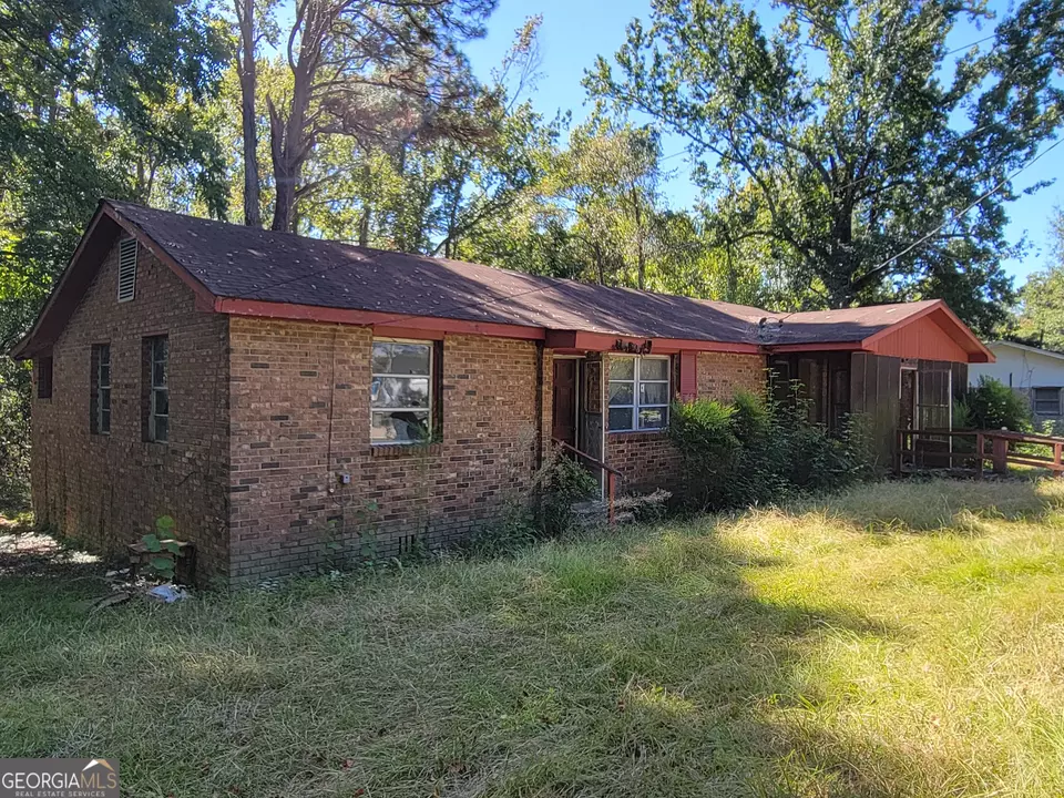 111 Eason St, Statesboro, GA 30458 | MLS# 10657370 | 9 Photos - Movoto