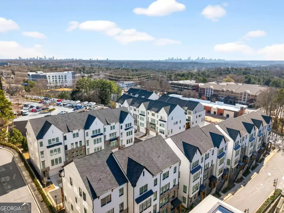 2722 Thornewilde Way, Atlanta, GA 30339 | MLS# 10674020 | 70 Photos ...