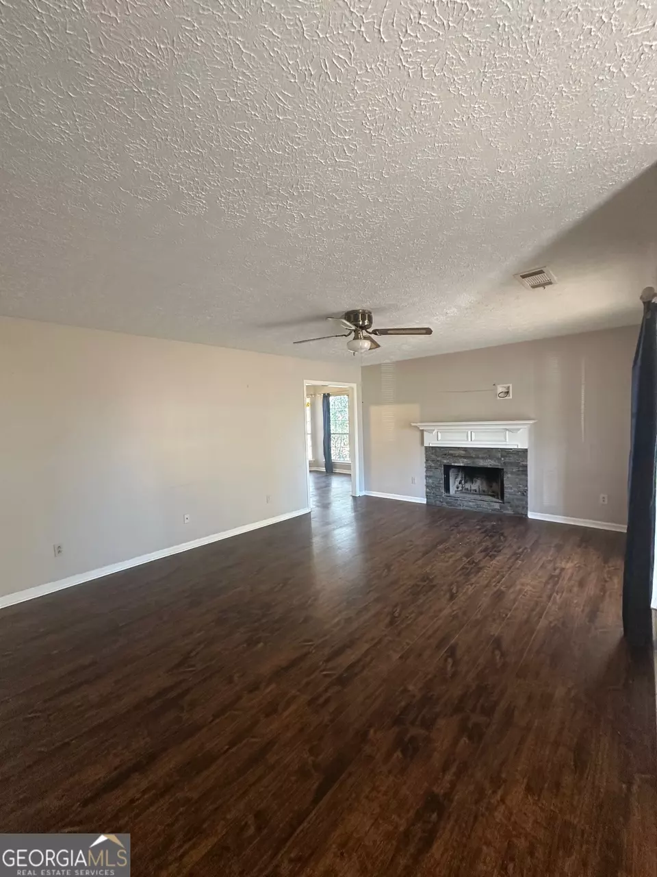 205 Fairview Pt, Ellenwood, GA 30294 | MLS# 10675170 | 20 Photos - Movoto