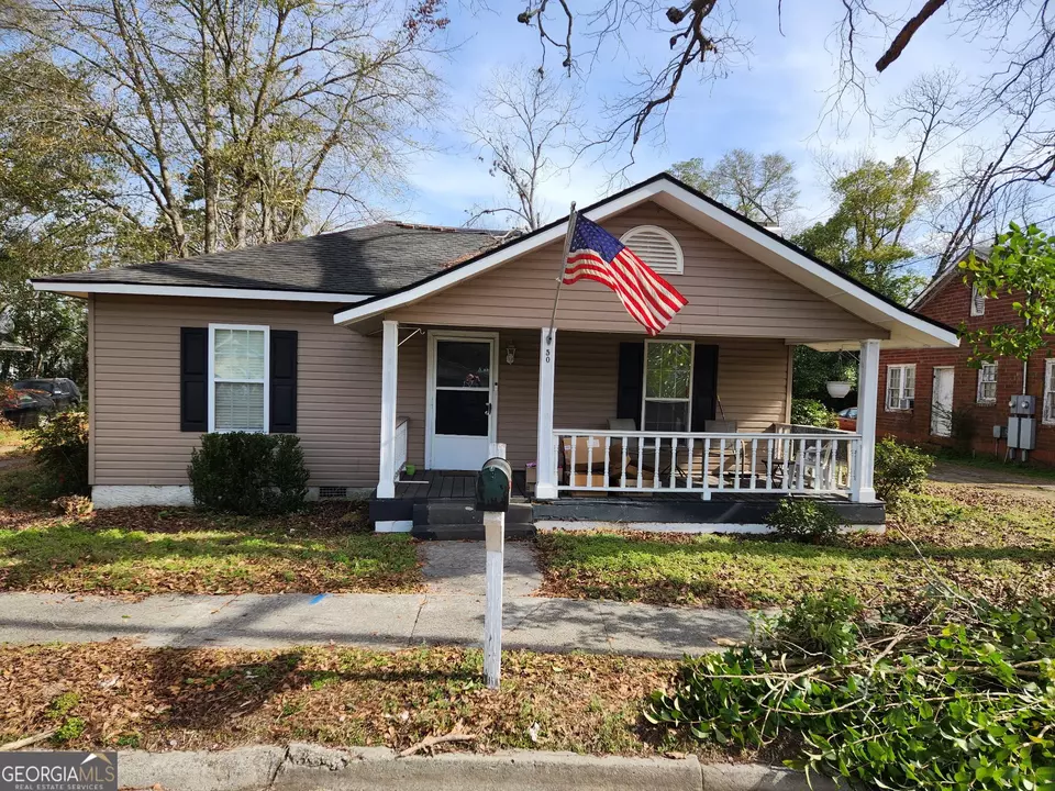 50 Cedar St, Metter, GA 30439 | MLS# 10683267 | 10 Photos - Movoto