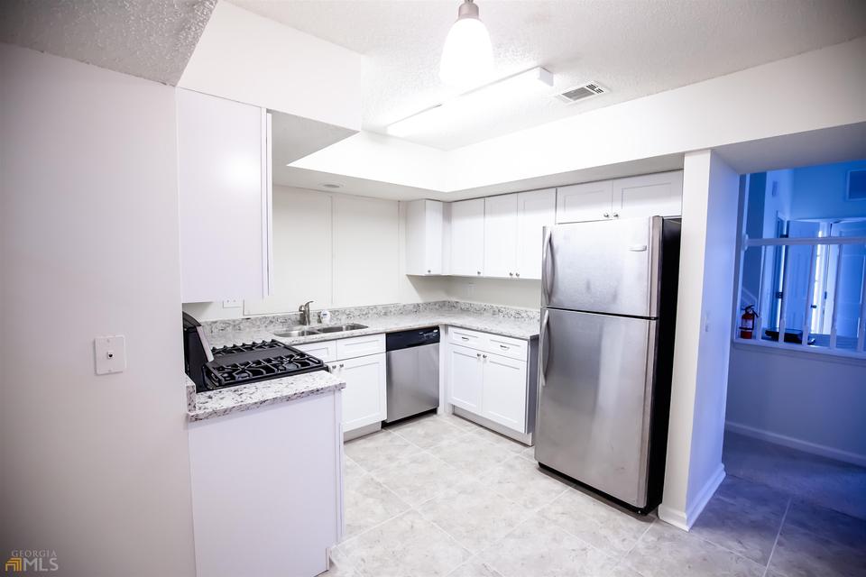 4835 Brasac Dr, Stone Mountain, GA 30083 | 14 Photos | MLS #20015900 ...