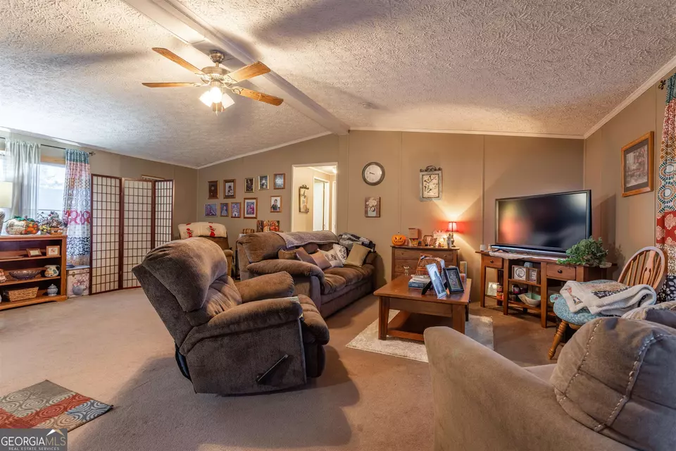 2073 Charles Yeargin Rd, Elberton, GA 30635 | 37 Photos - Movoto