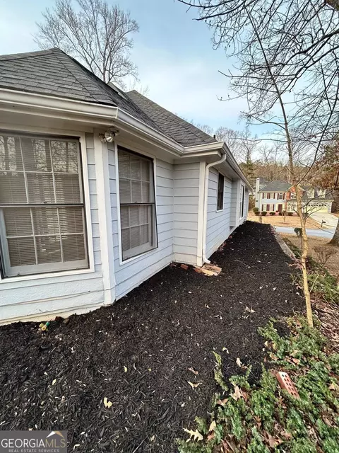 7051 Wind Run Way, Stone Mountain, GA 30087 | 23 Photos - Movoto