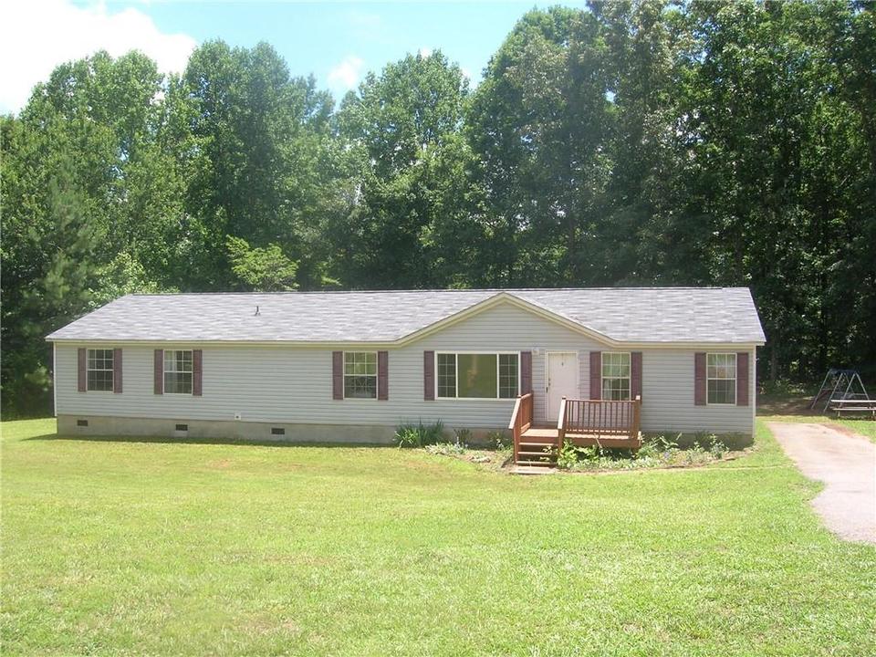 132 Kings Ridge Dr, Athens, GA 30607 | 34 Photos | MLS #6905262 - Movoto