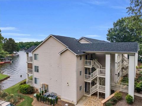 706 Berry Ct, Villa Rica, GA 30180 | 31 Photos | MLS #7223741 - Movoto