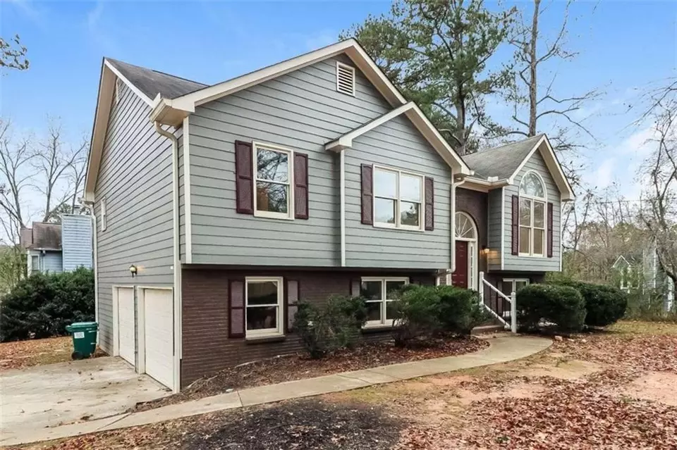 200 Silverthorne Cir, Douglasville, GA 30134 | 20 Photos - Movoto