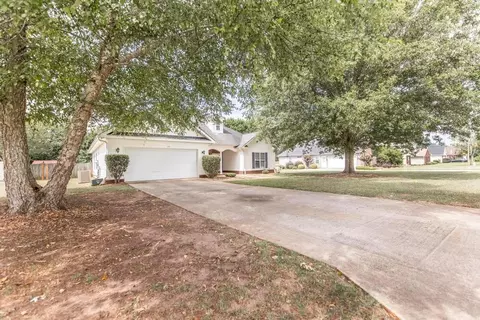 226 Spring Chase Cir, Kathleen, GA 31047 | 22 Photos - Movoto