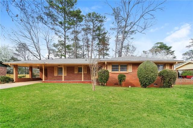 1828 Hallmark Dr, Griffin, GA 30223 | MLS# 7539777 | 20 Photos - Movoto