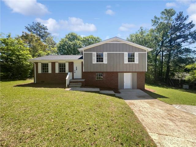 6754 Bedford Rd, Rex, GA 30273 | MLS# 7561207 | 20 Photos - Movoto