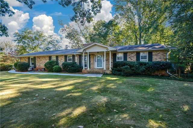 5379 Harris Cir, Atlanta, GA 30338 | MLS# 7665390 | 35 Photos - Movoto