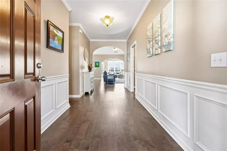 254 Springs Xing, Canton, GA 30114 | MLS# 7698071 | 44 Photos - Movoto