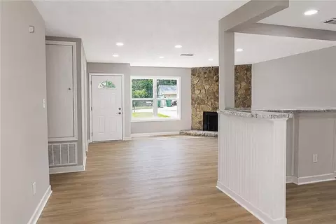 1818 Petite Ln, Lithonia, GA 30058 | MLS# 7787624 | 21 Photos - Movoto