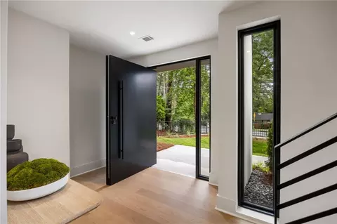 2822 Shady Valley Dr NE, Atlanta, GA 30324 | MLS# 7790128 | 70 Photos ...