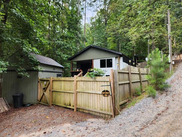 7 31st St, Ellijay, GA 30540 | MLS# 418465 | 53 Photos - Movoto
