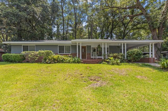 2015 Trescott Dr, Tallahassee, FL 32308 | 23 Photos - Movoto