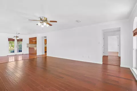 10601 Valentine Rd, Tallahassee, FL 32317 | 42 Photos - Movoto