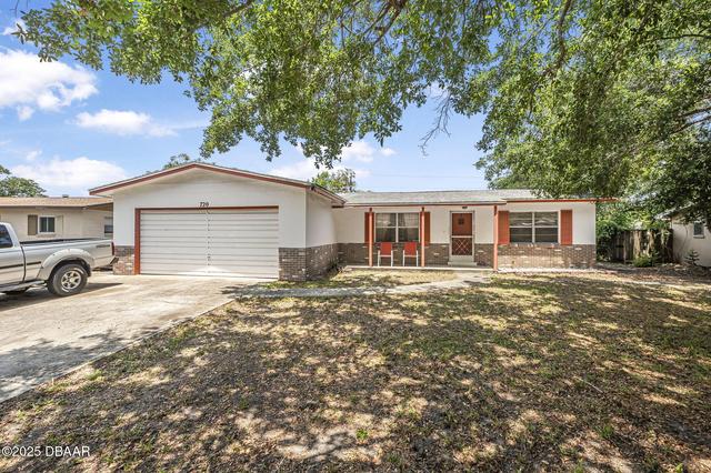 720 Everglades Ct, Titusville, FL 32780 | MLS# 1213429 | 24 Photos - Movoto